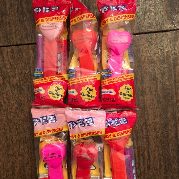PEZ | Holiday | Pez Happy Valentines Day Heart Shaped Dispensers | Poshmark